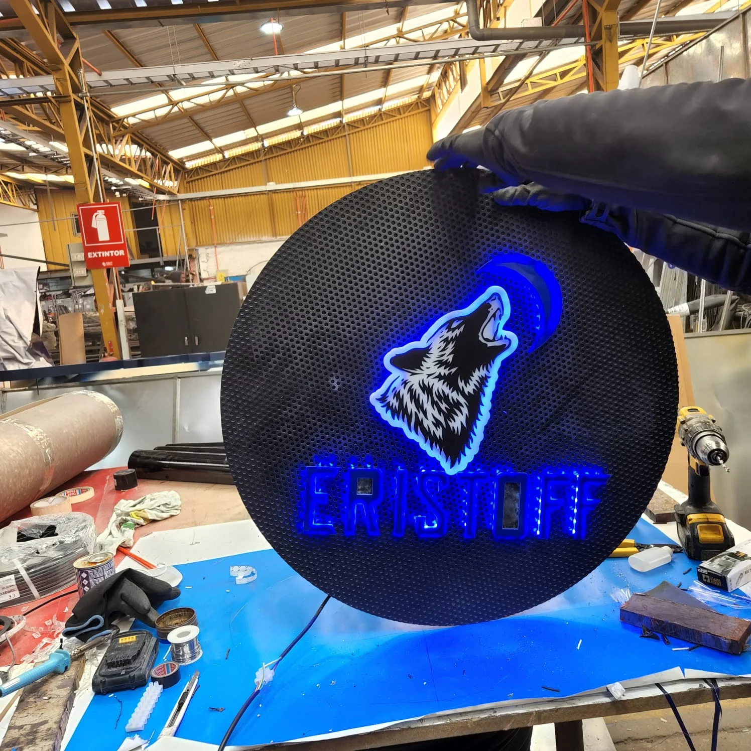 Letreros luminosos en San Fernando: Atrae más público - Letras ...